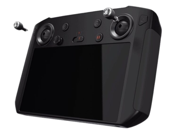 DJI Smart Controller Review: All You Need To Know (2025)