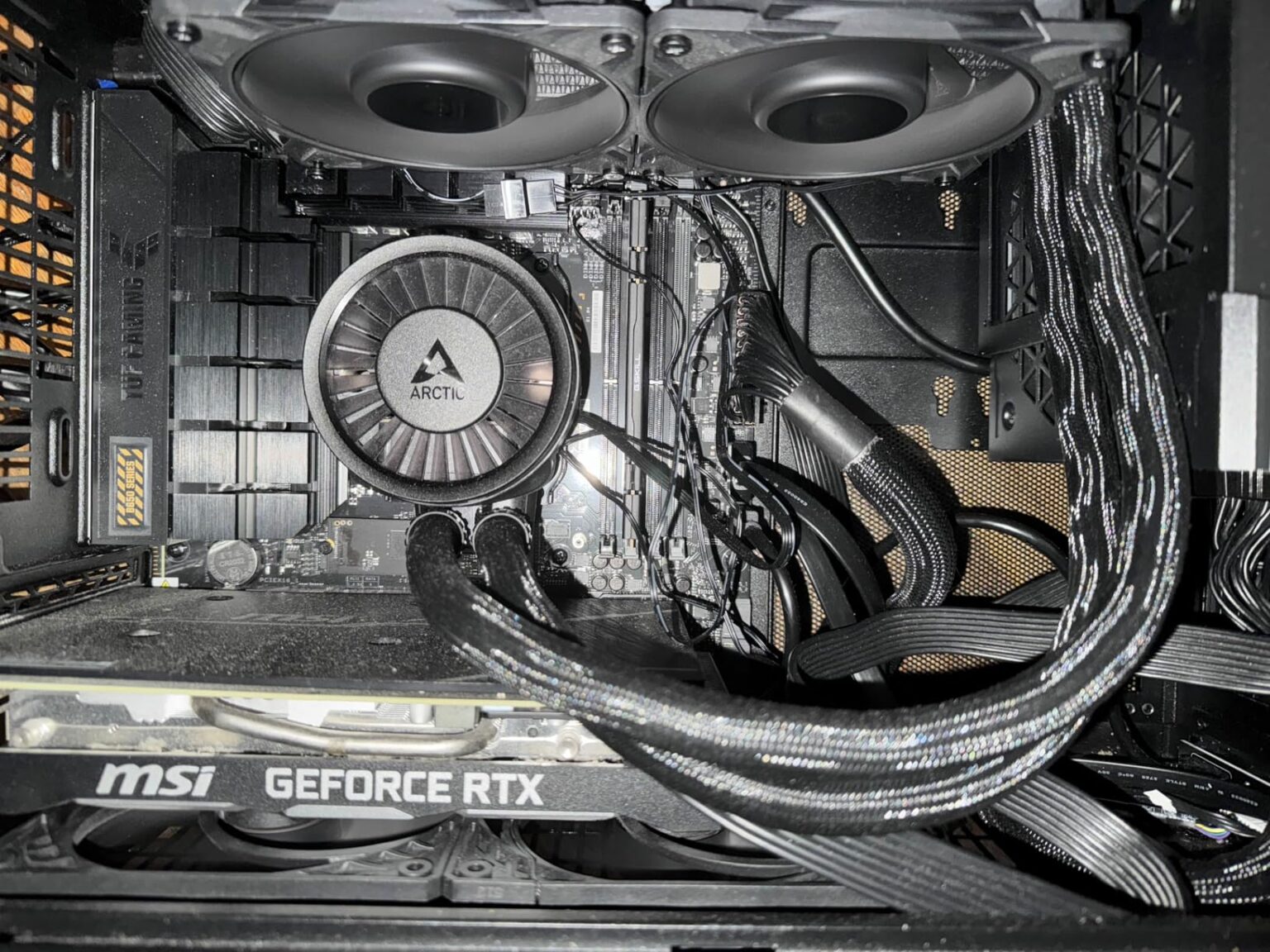 Best Radiator Fans 2025: Arctic vs Noctua Face-Off